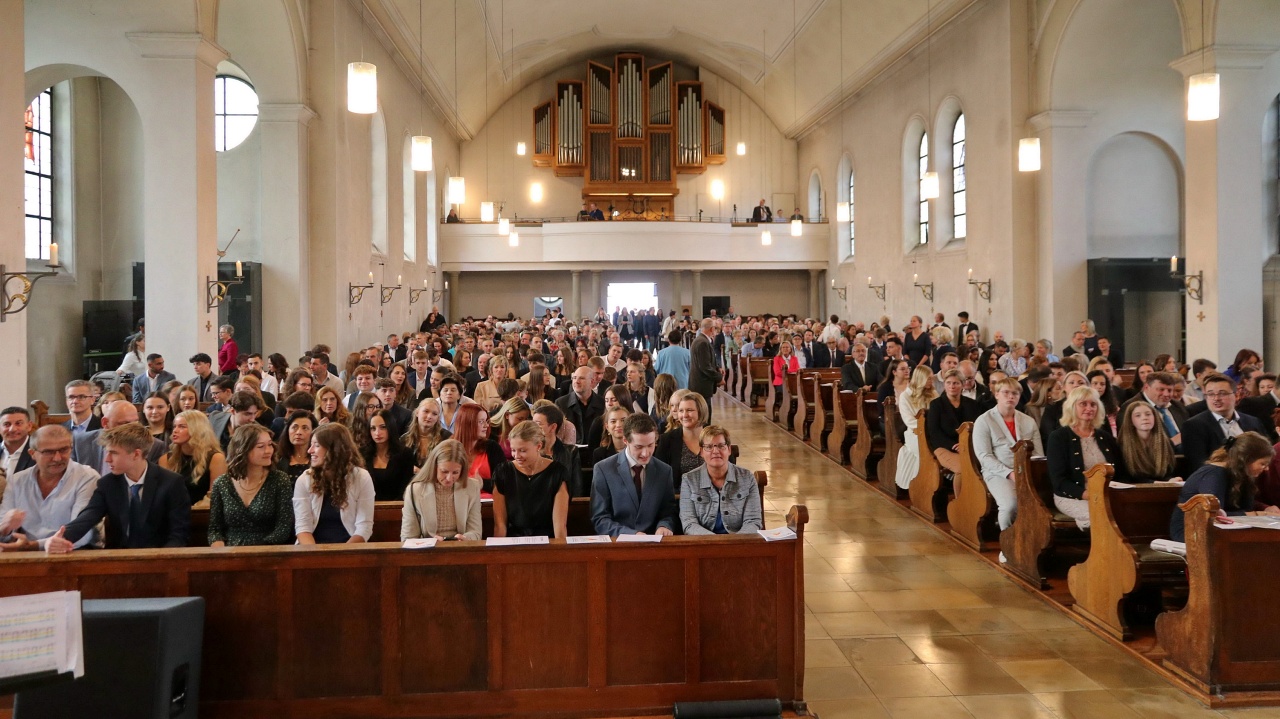 Firmung 2023 - 2023 - Bildergalerie - Pfarreileben - Pfarrei Hl ...